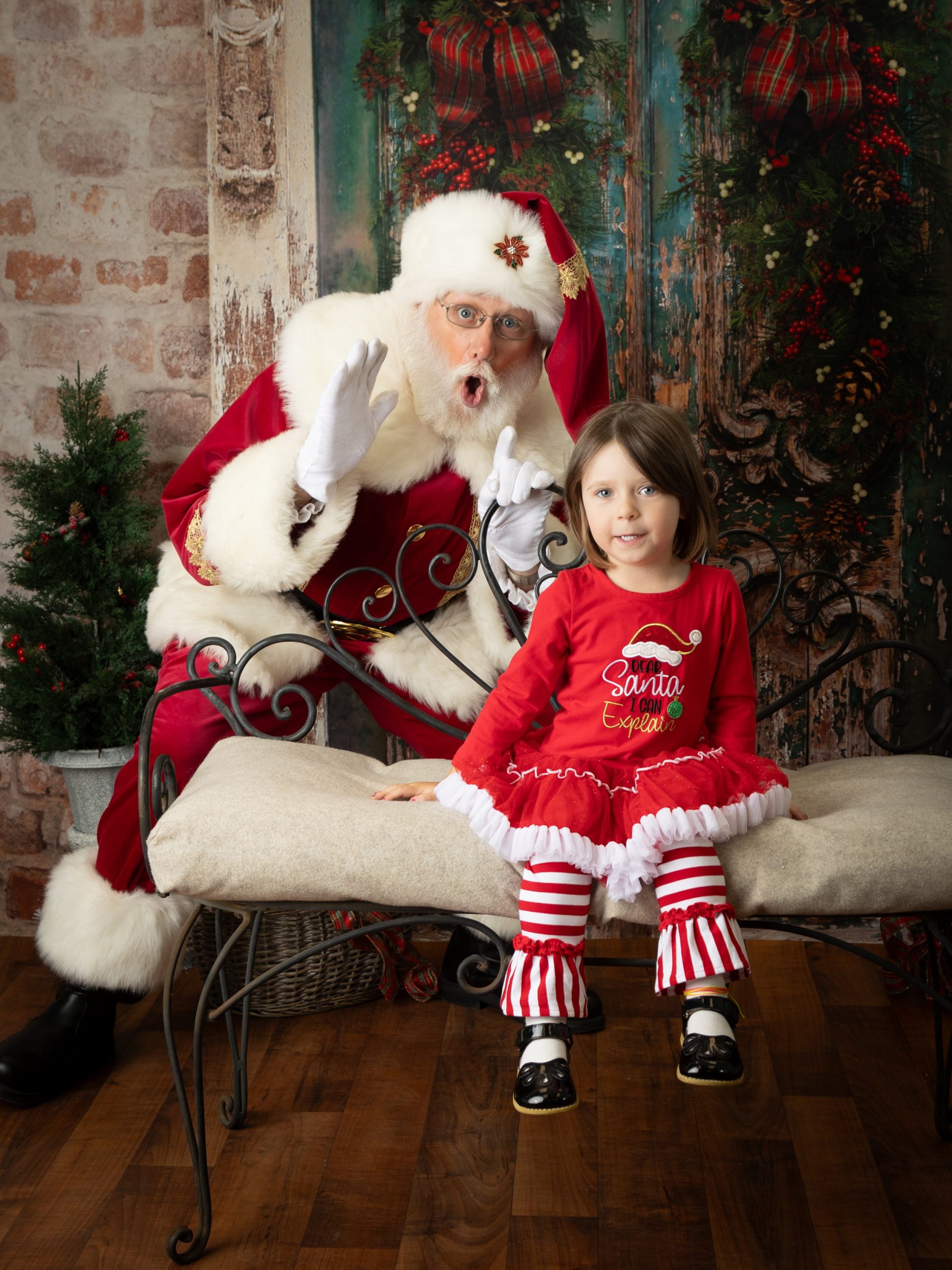 5 Tips to Master Photos With Santa | Spoiled Rotten Photography